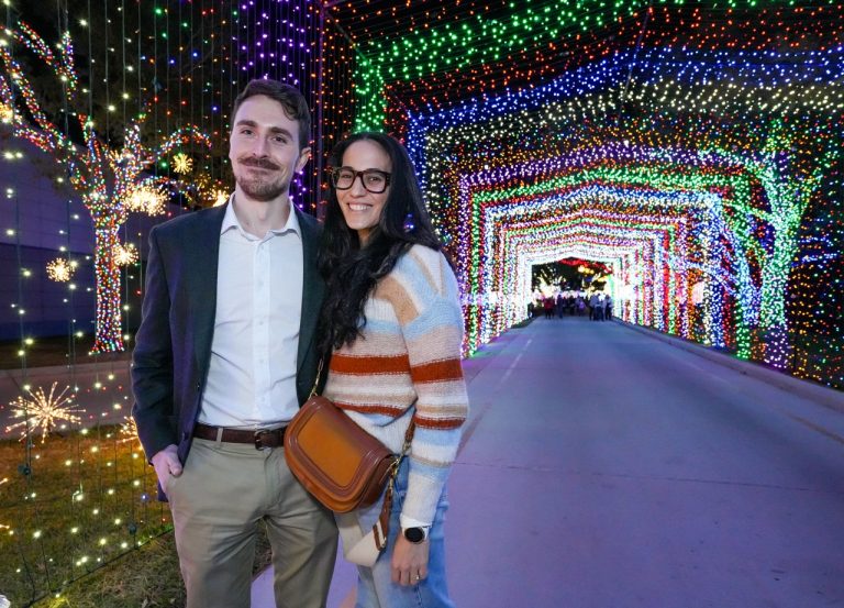Explore the Artemis Program logo - Space Center Houston